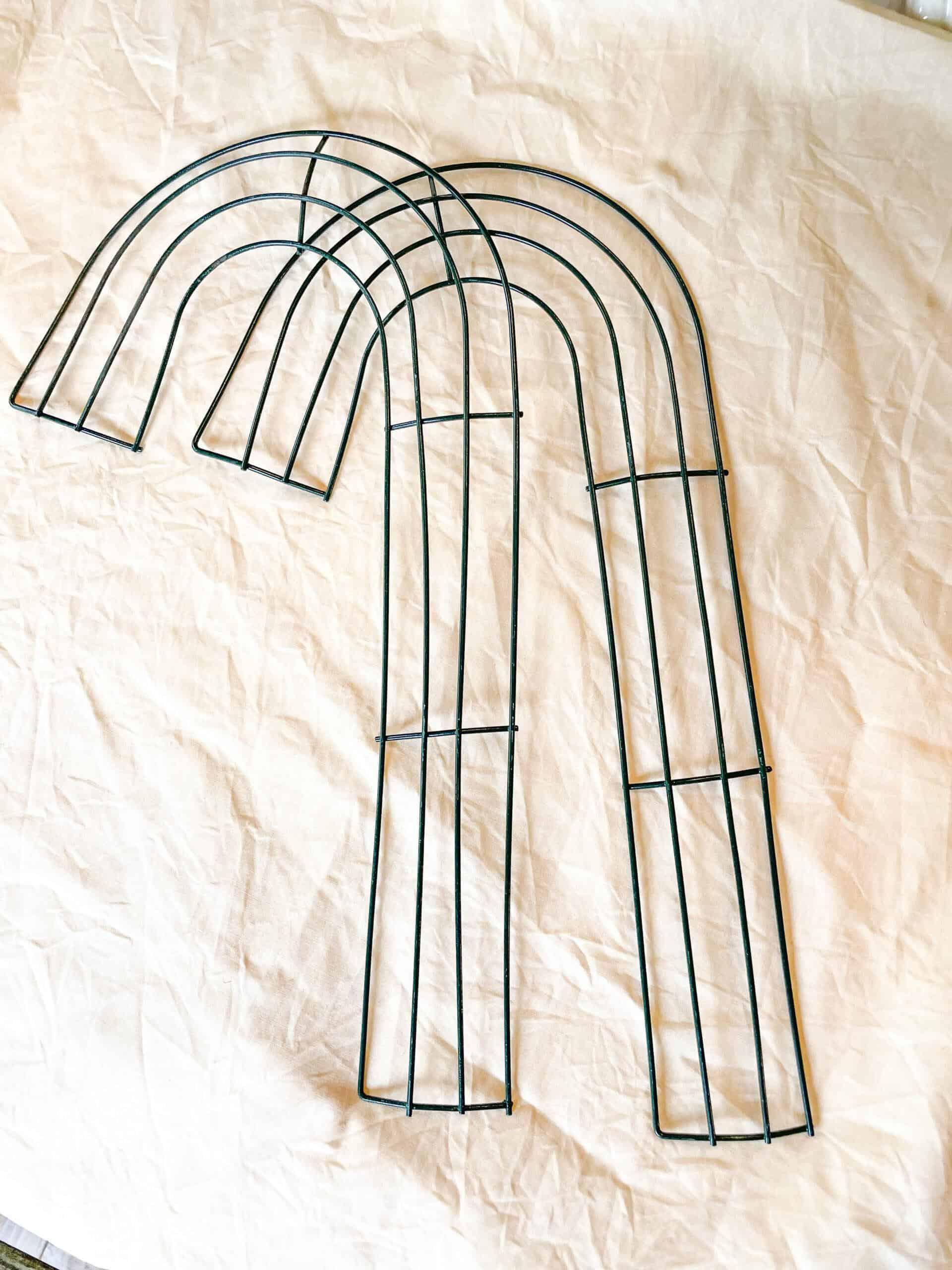 How to make an Easy Easter DIY Carrot Wreath - WM Design House