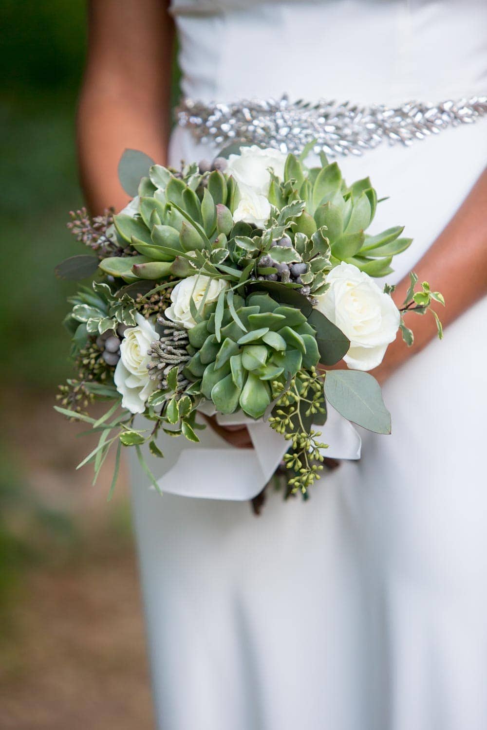 How to Use Succulents in Beautiful Floral Arrangements