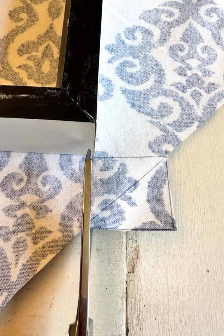 How to Make Easy DIY Fabric Wall Art For your Home