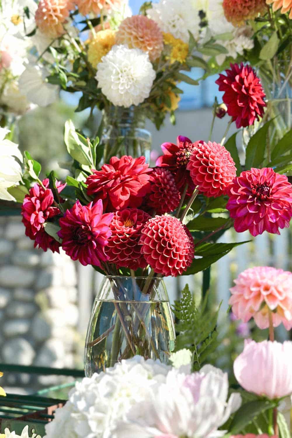 How to Create an Easy DIY Flower Bar for Any Occasion