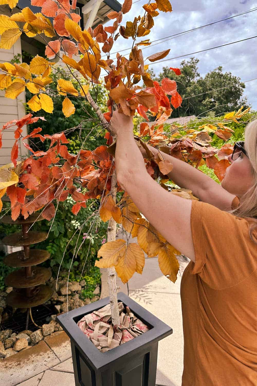 How to Make a Stunning DIY Faux Fall Tree That Looks Real