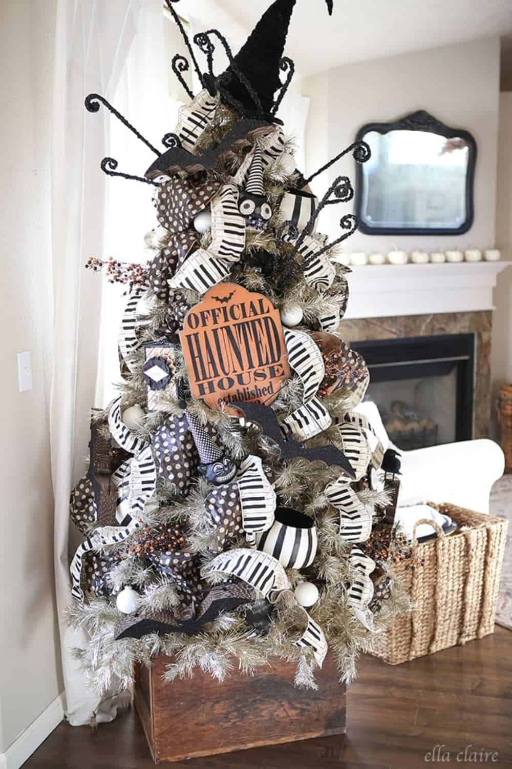 How to Make A DIY Halloween Tree: A Spooky Way to Decorate