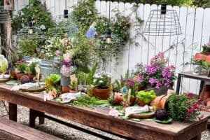 How to Create a Beautiful Garden Party Tablescape for Summer - WM ...