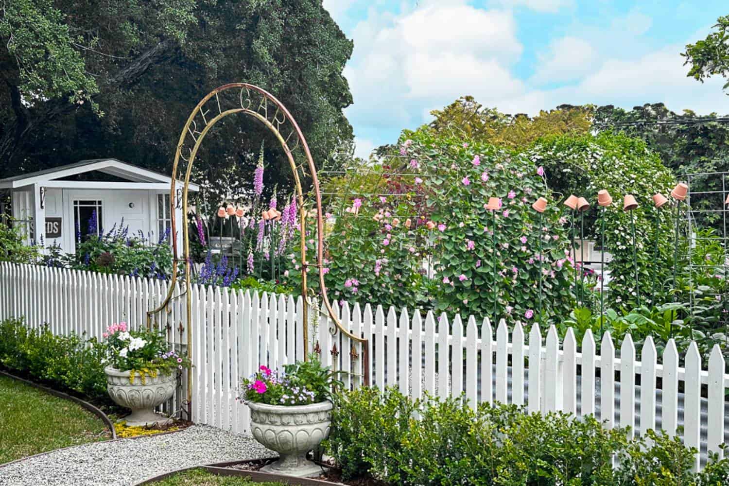 California Backyard Living: Outdoor Home and Garden Tour - WM Design House