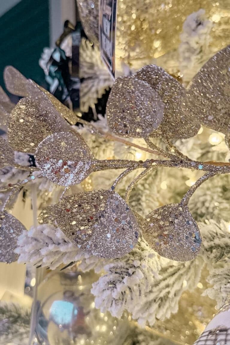 Creative New Year’s Tree Decorations for a Sparkling Celebration - WM ...